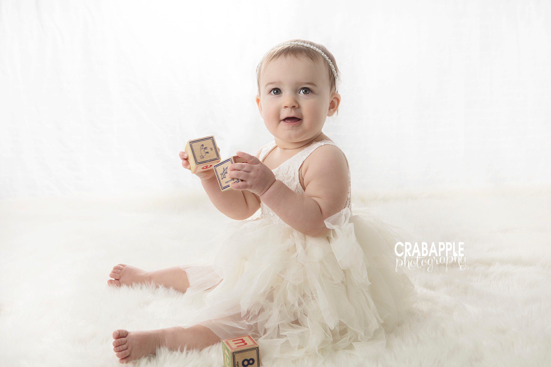 North Reading Cake Smash Photos :: Miss D · Crabapple Photography