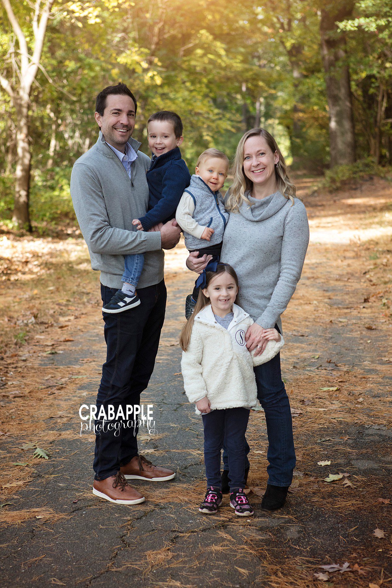 Outdoor Boston Fall Family Photos · Crabapple Photography