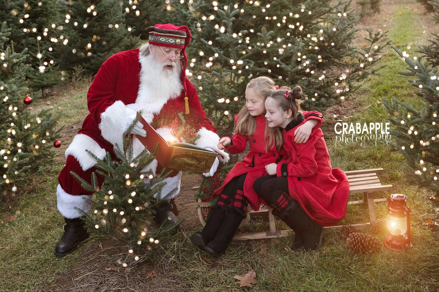 Outdoor Santa Claus Photos · Crabapple Photography