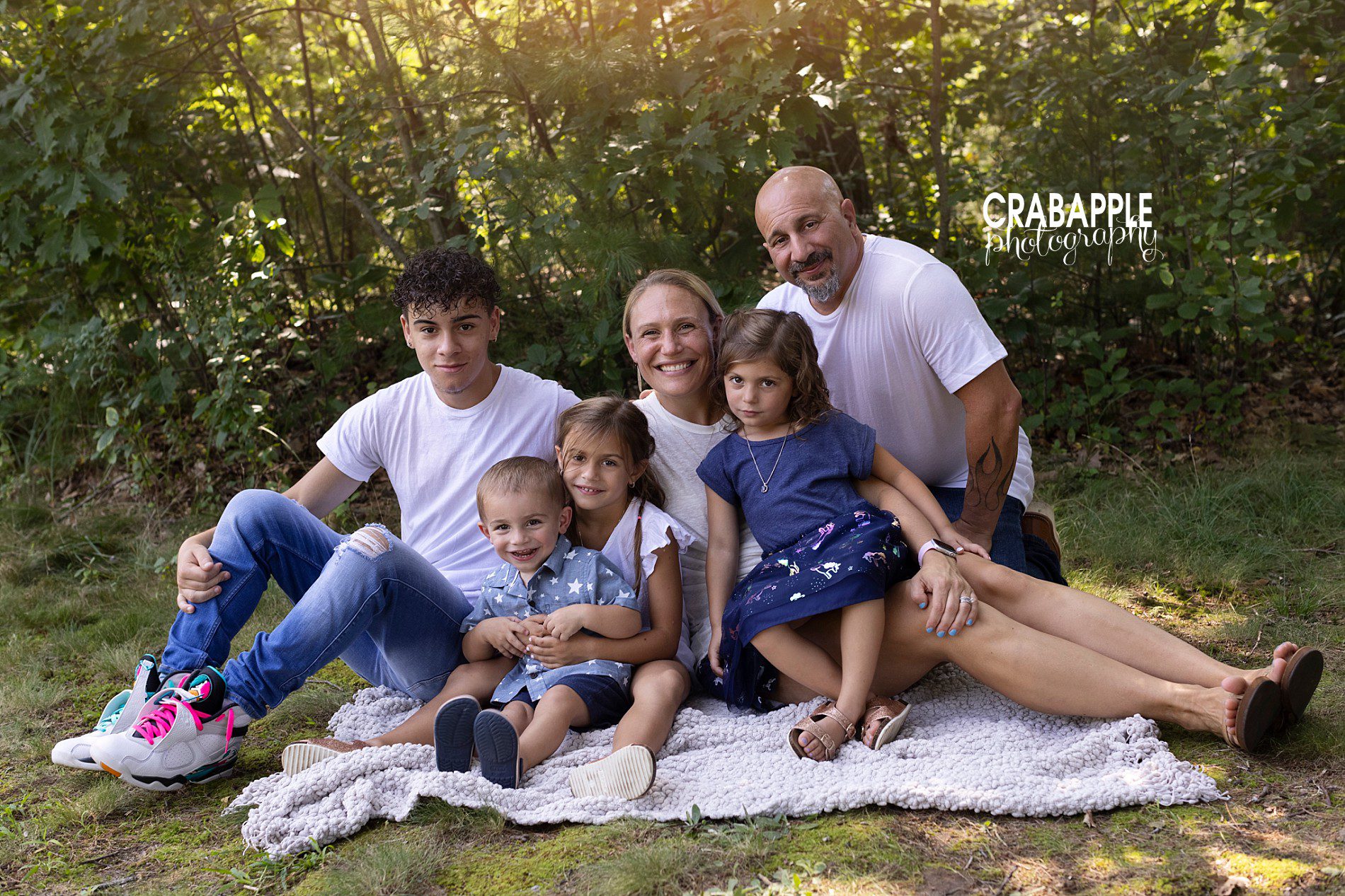 Outdoor Family Photoshoot Inspiration · Crabapple Photography
