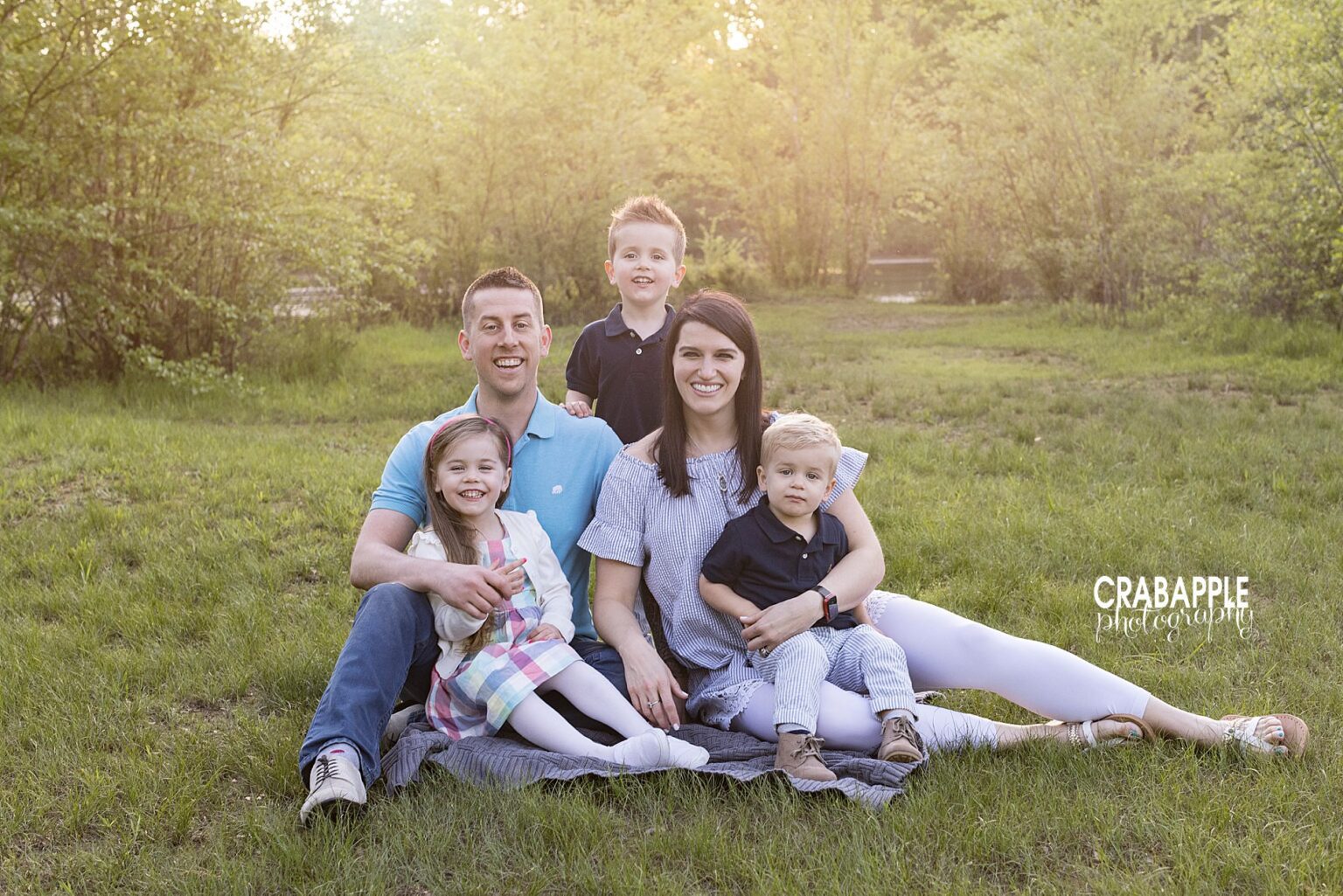 Outdoor Sunny Spring Family Pictures · Crabapple Photography