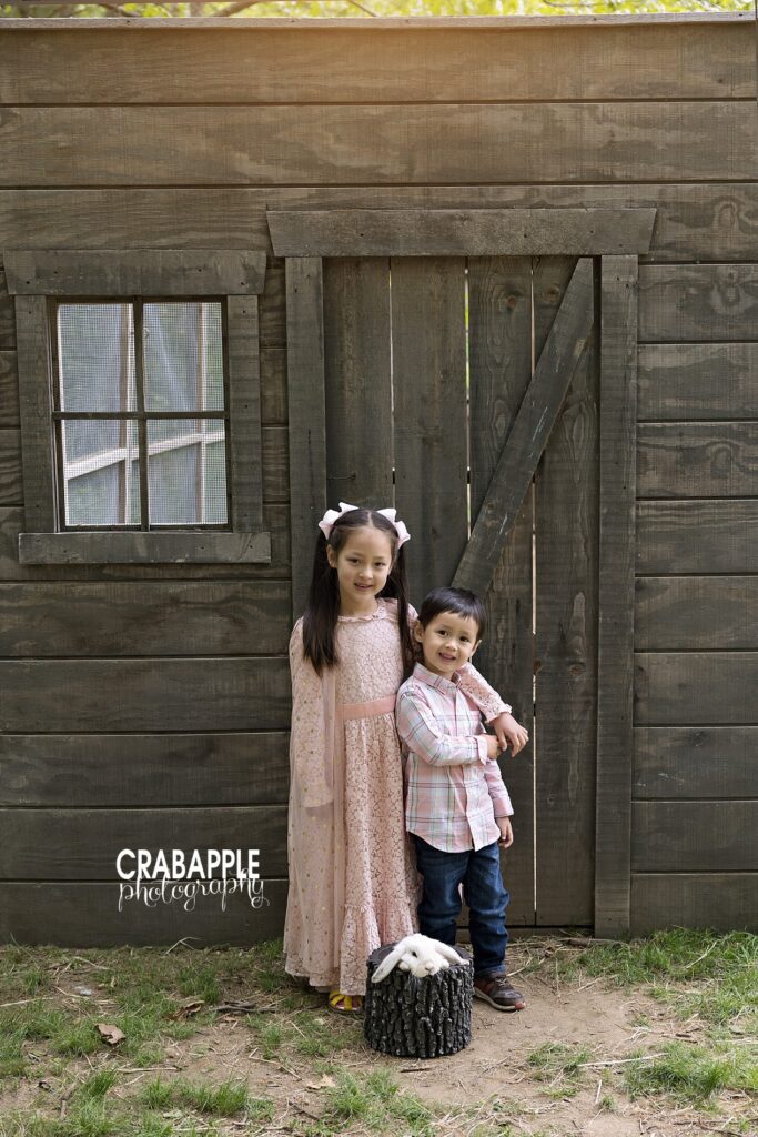 Child Portraits At a Farm for Spring · Crabapple Photography