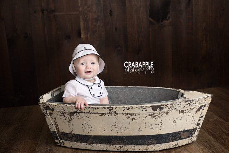 How to Use Props for Picture-Perfect Baby Milestone Poses · Crabapple ...